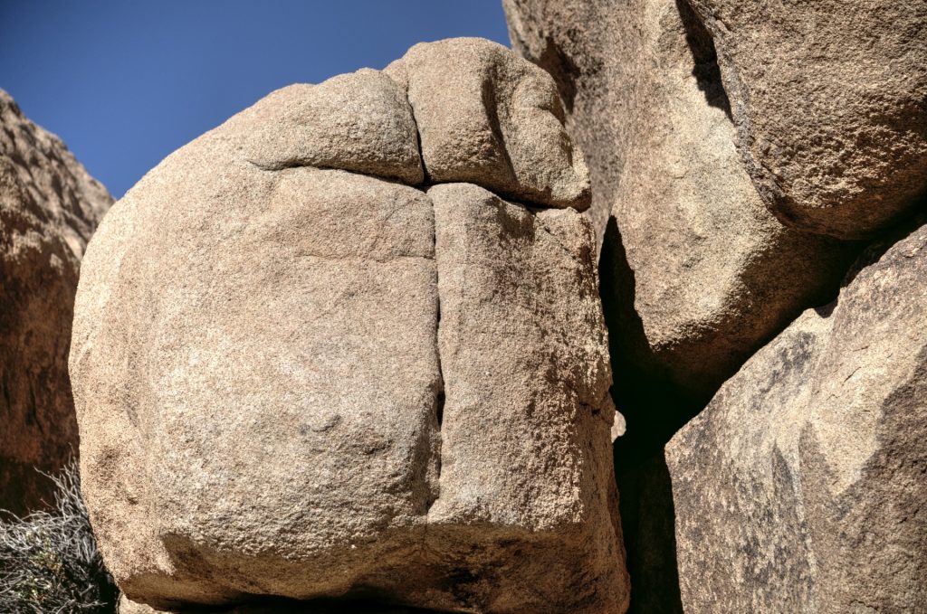 Etymology of the Word Boulder | Idioms Online